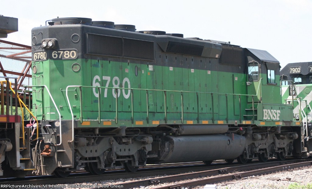 BNSF 6780